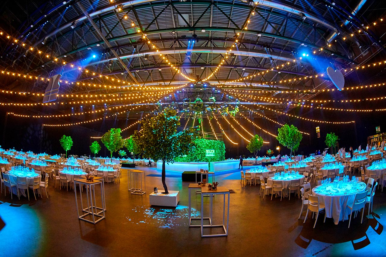 Over 30 years of experience, ready for your next project - Stage Unit